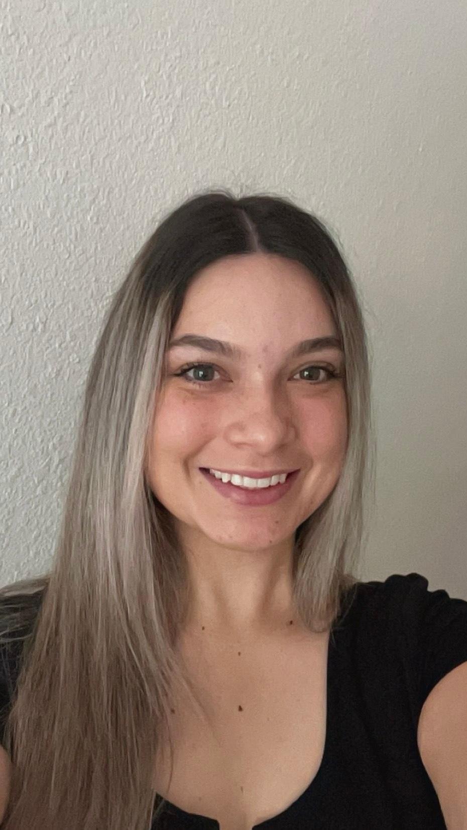 Scholarship Recipients – LINDSAY DISTRICT HOSPITAL GUILD